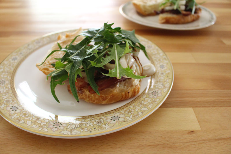 Dandy Sandi - Bacon Sandwich with Dandelion Greens - De Ma CuisineDe Ma ...